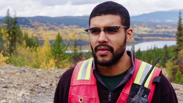 Watch Jade Fever S03:E08 - Start It Up - Free TV Shows | Tubi