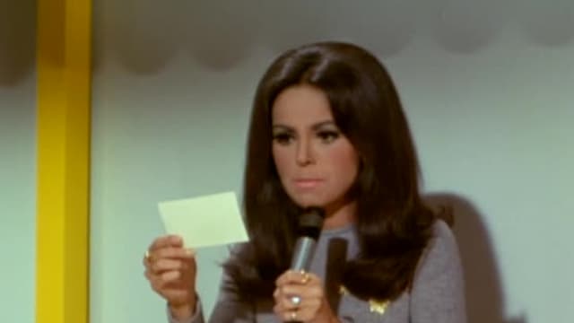 Watch That Girl S05:E14 - That Script Free TV | Tubi