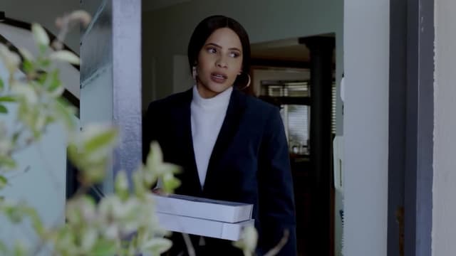 Watch Makoti S02:E12 - Fight Girl! - Free TV Shows | Tubi