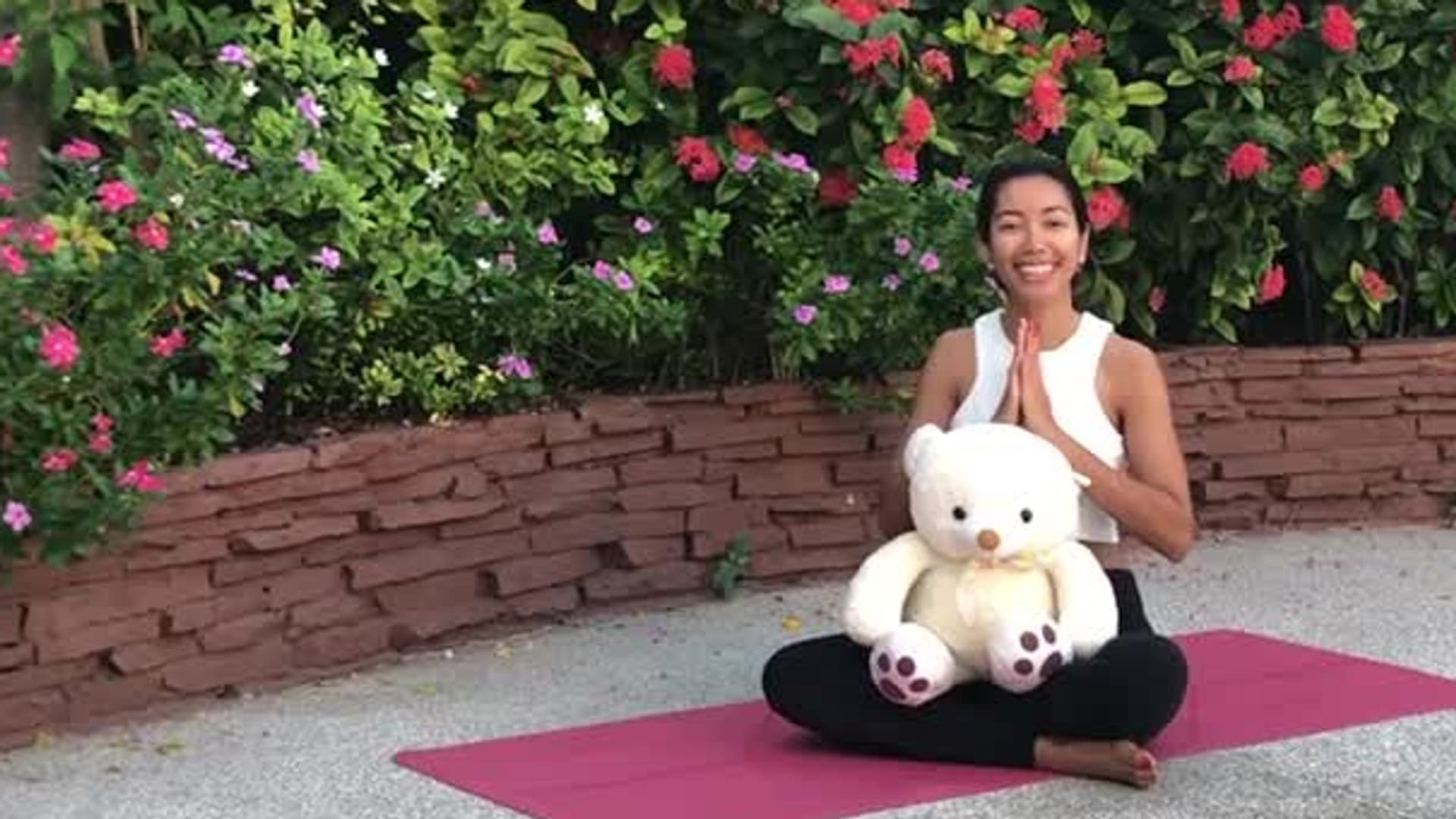 Watch Lil’ Yogis Yoga Class: Bow Pose and Twist (2022) - Free Movies | Tubi
