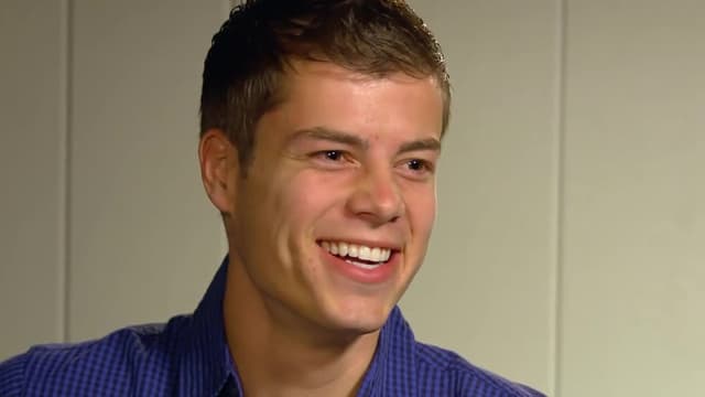 Watch Bringing Up Bates S04:E25 - From the Couch: Thanksgivi Free TV | Tubi