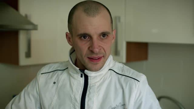 Watch Love/Hate S03:E01 - Episode 1 - Free TV Shows | Tubi