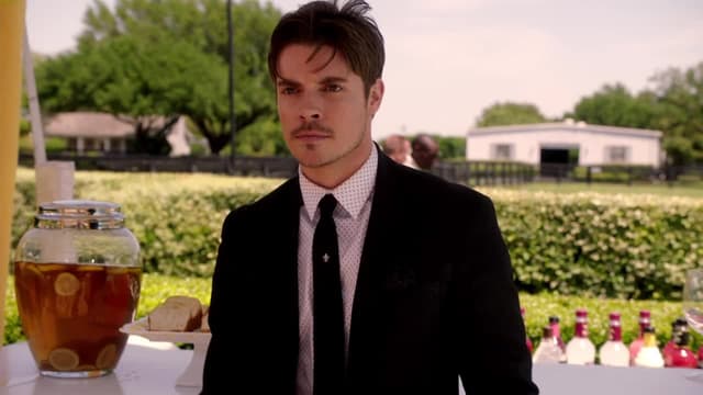 Watch Dallas S01:E01 - Changing of the Guard Free TV | Tubi